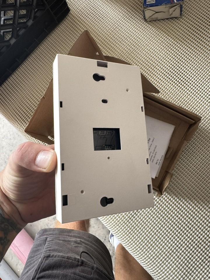 Digital Control Systems AirSense 310e Carbon dioxide Sensor 20-28VAC 18 ...