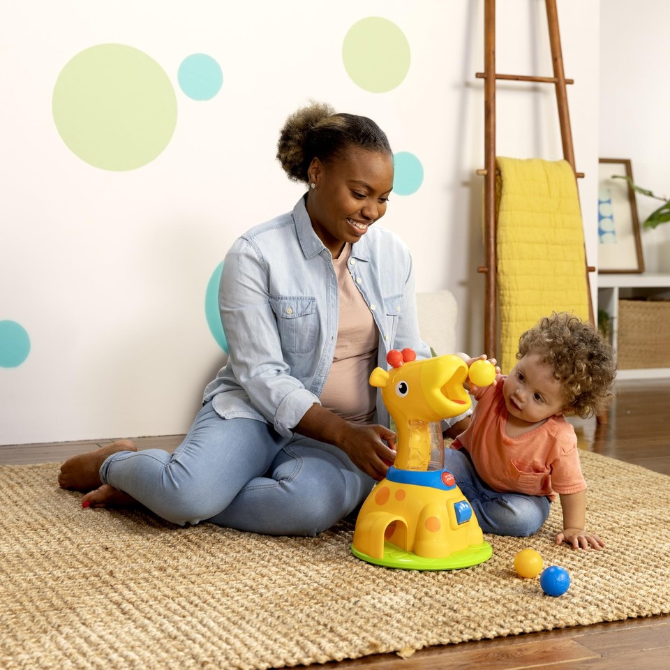 Brights Starts Spinnin’ Spots Giraffe Ball Play Toy for Cause & Effect ...