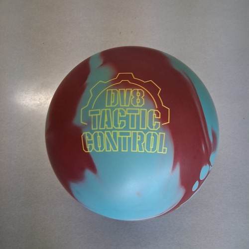 DV8 Tactic Control 1st quality BOWLING ball 15 lb. NEW IN BOX!!! #133 ...