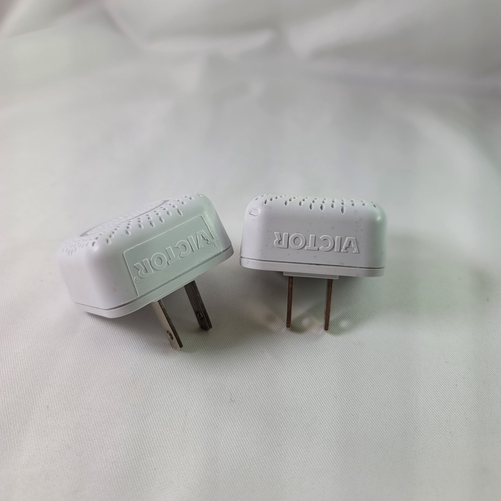 Victor 2pk Pestchaser Rodent Repeller with Night Light - Model #M750K ...