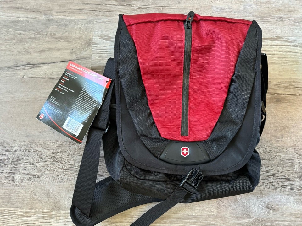NWT Victorinox Shoulder Tote Docking Bag Attaches To Trek Pack Plus ...