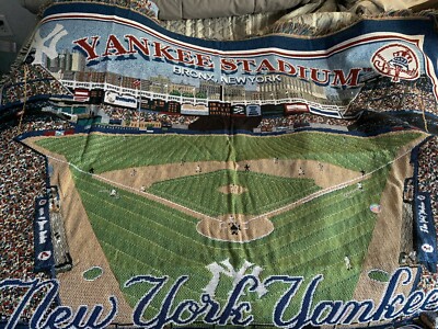 DANBURY MINT YANKEE STADIUM THROW, DECORATED YANKEE PILLOW, YANKEE ...
