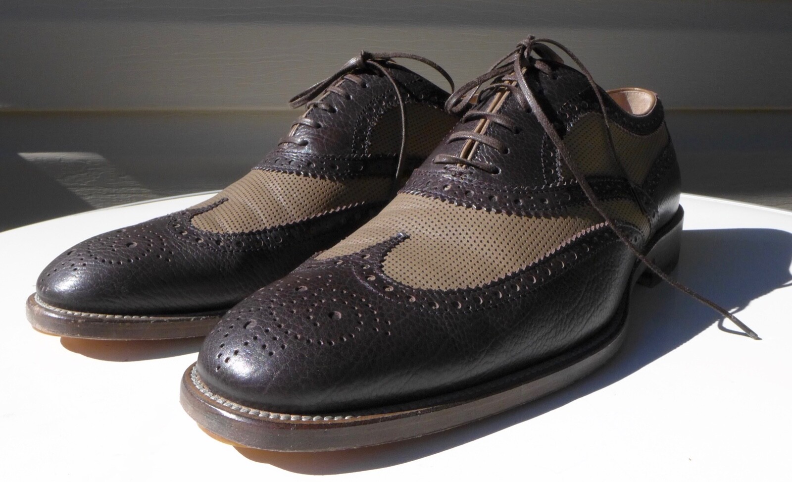 MINT Giorgio ARMANI Perforated Leather Wing-Tip LACEU… - Gem