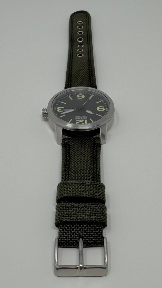 Citizen Men's Analogue Eco-Drive Field Watch E101-8084431 - green ...