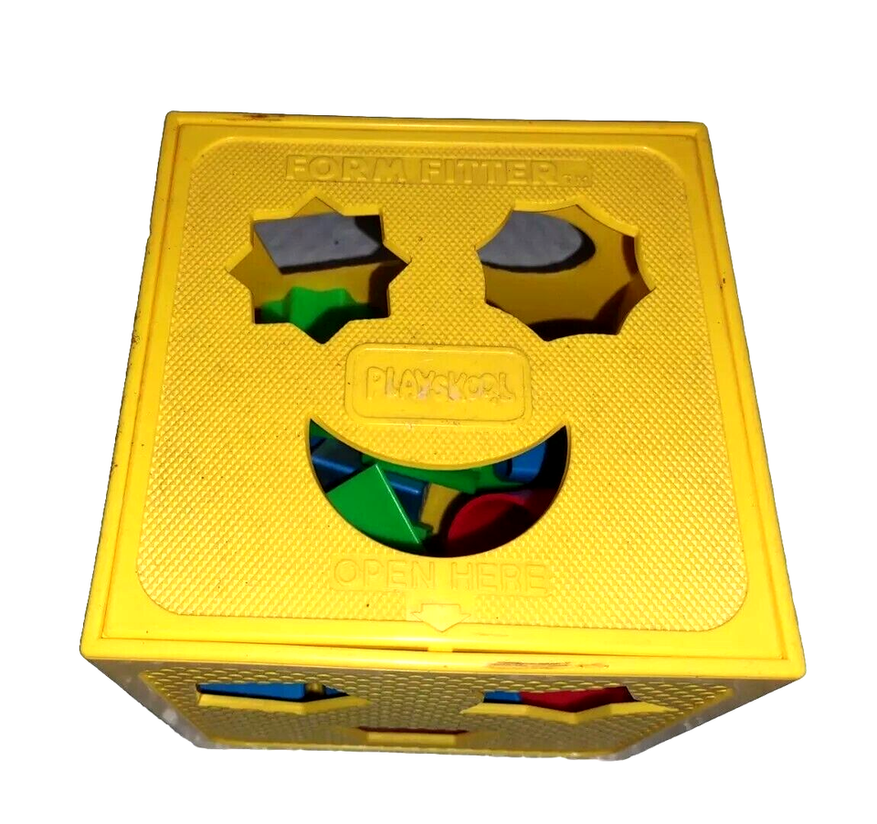 Vintage Playskool Yellow FORM FITTER Shape Sorter 16 Geometric Shapes ...