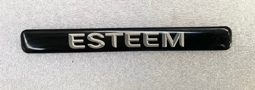 1 x HOLDEN Commodore VR VS ‘ESTEEM’ Dash Crash Pad Badge GM Script ...