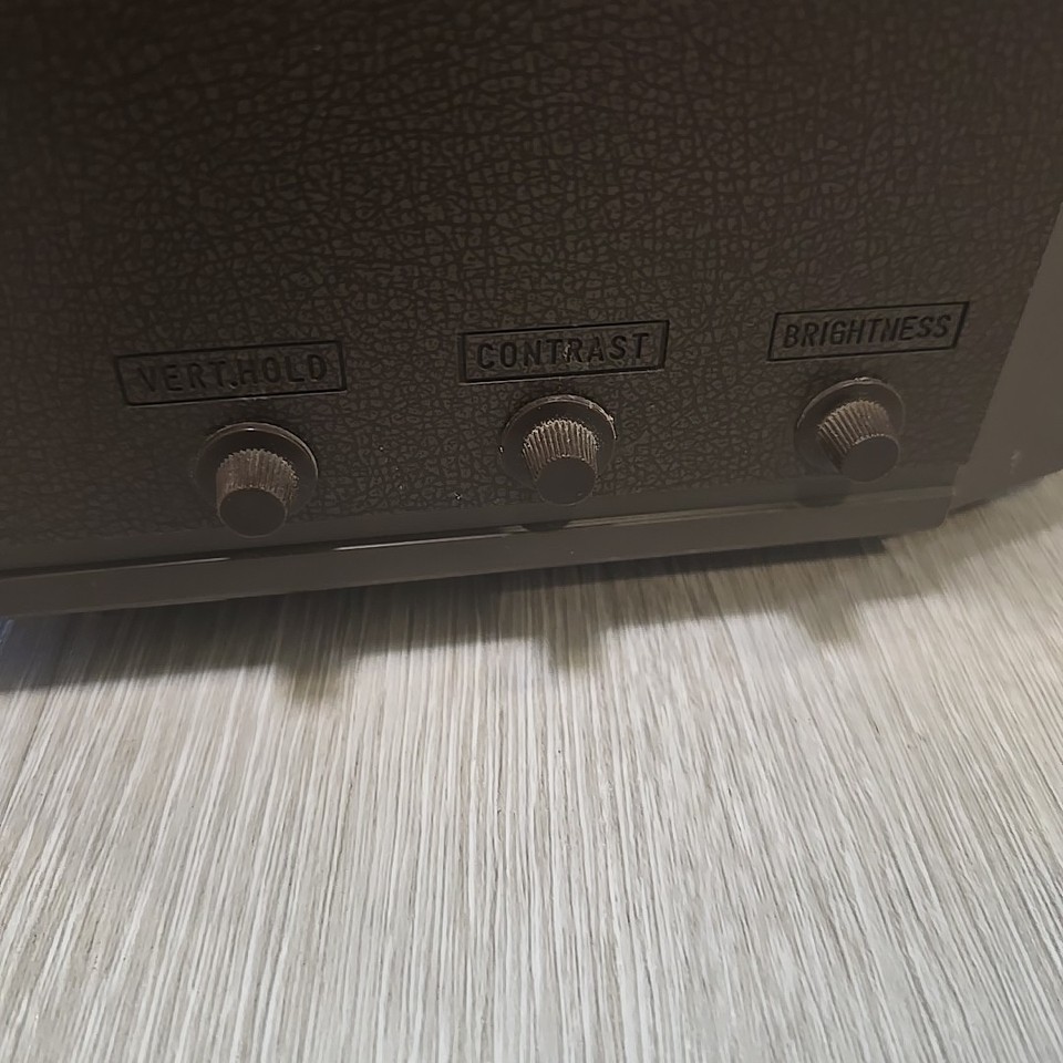 VTG ZENITH TV 1960S 17” B&W Mid Century CRT TUBE RETRO GAMING - FOR ...