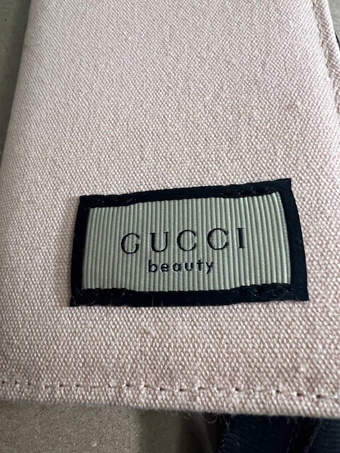 GUCCI BEAUTY 3 Brush Set Travel Makeup Pouch Bag VIP Gucci Beauty New ...