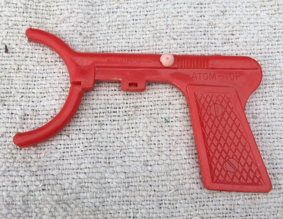 Vintage Atom Top Disc Throwing Rubber Toy Gun Vintage Toys Red Color ...