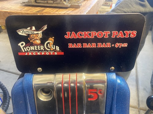 Mills Hitop Slot Machine 5 Cent Pioneer Club Casino Marquee Las Vegas ...