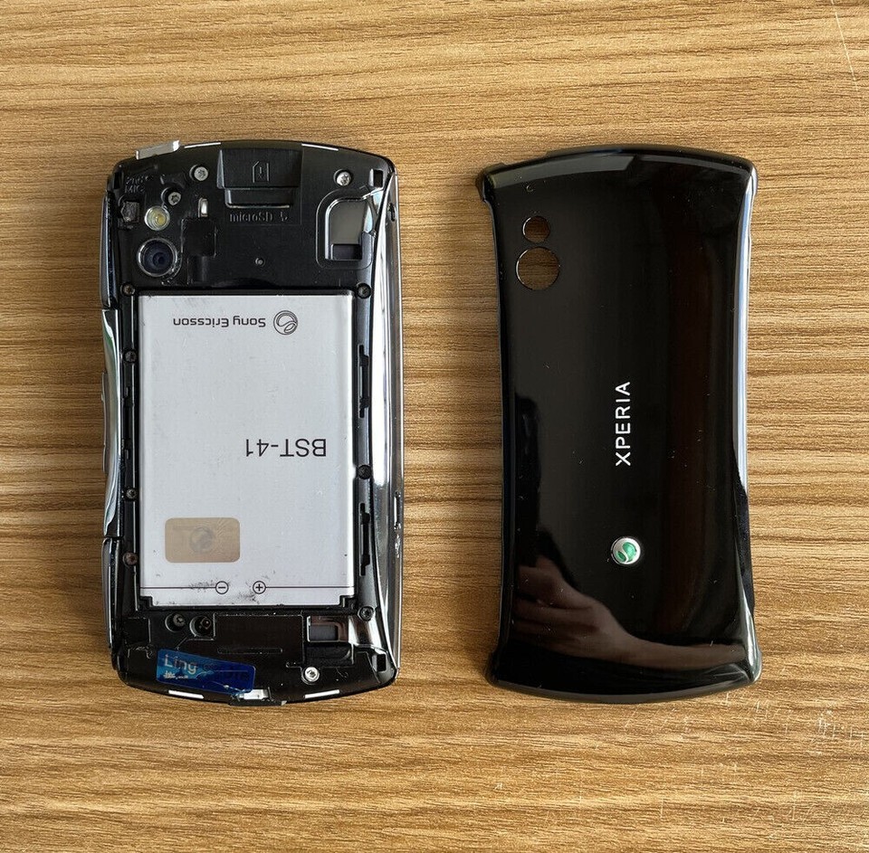 Unlocked Sony Ericsson Xperia PLAY R800i 512MB Slider Android Game ...