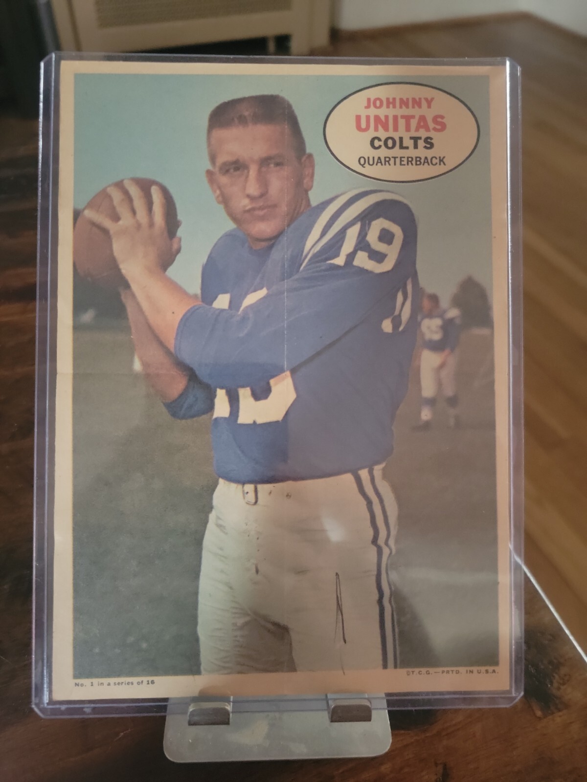 1968 Topps Football Posters #1 Johnny Unitas In New Toploader John See ...