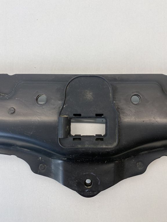 BMW 5 E60 E61 2008 Front upper radiator support slam panel 51647163462 ...