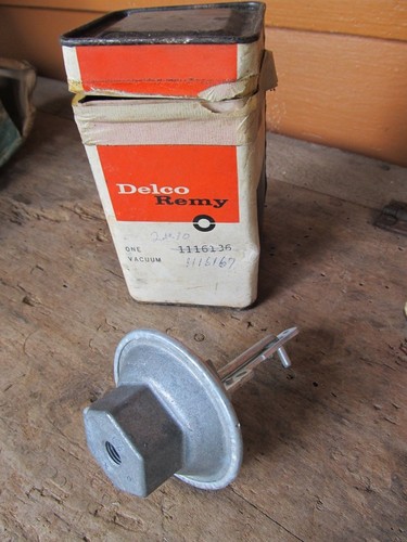 NOS GM Delco Distributor Vacuum Advance 1957 1958 1959 Pontiac 1116167 ...