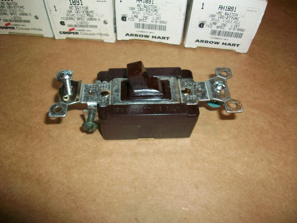 18pc Arrow Hart AH1891 Toggle Switch NEW IN BOX | eBay