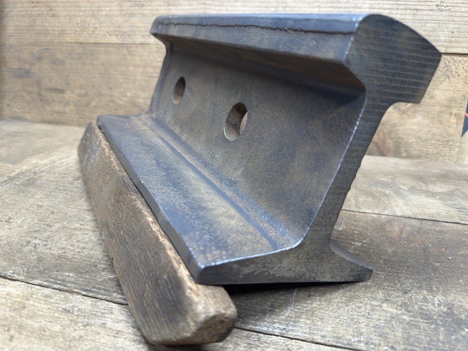 11 3/4 " Steel Railroad Rail Train track Anvil Collectible Blacksmith ...