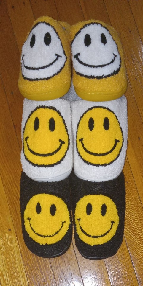 Happy face Slippers , Ladies shoes, woman's slippers , Happy face emoji ...