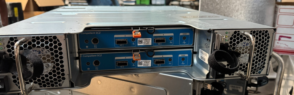Dell Compellent SC200 w/ 12* 3TB HDD, 2* Compellent SC2, 2* 700W PSU ...