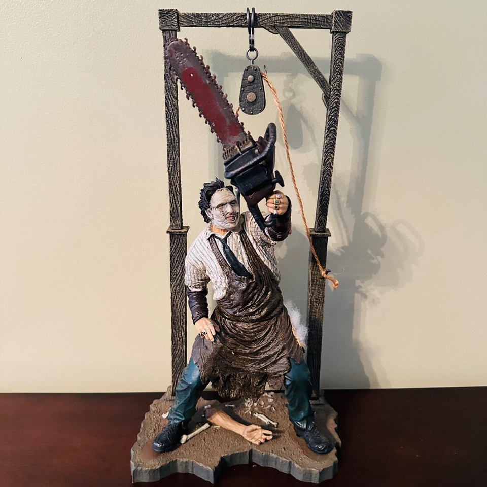 Leatherface Texas Chainsaw Massacre 12" Figure McFarlane Movie Maniacs ...