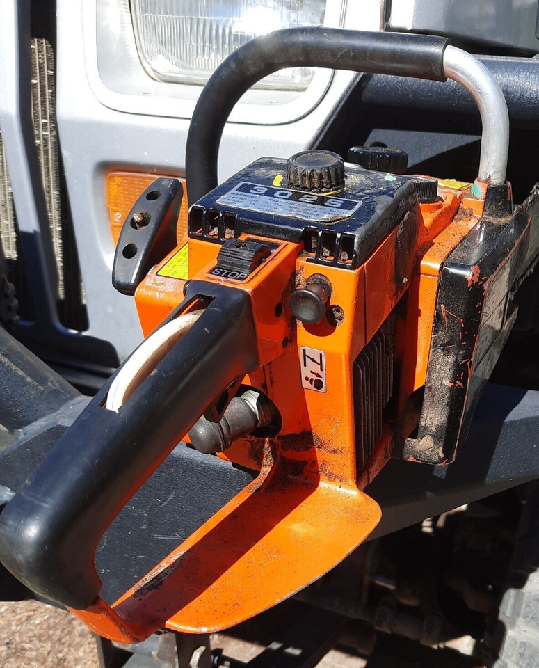 Echo 302S Chainsaw 14" bar Running | eBay