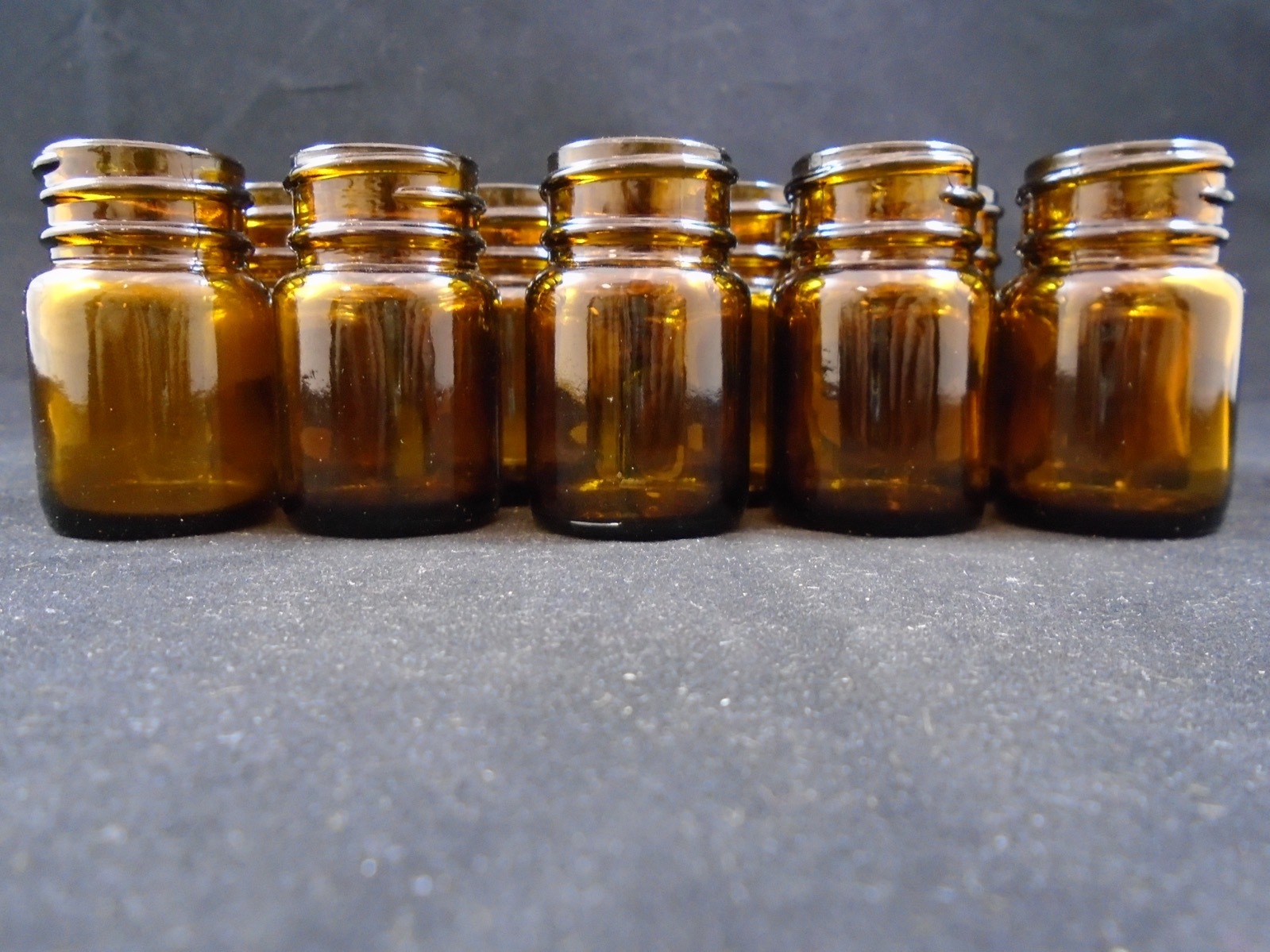 PIRAMAL Glass 15mL WMP Amber Wide Mouth 28-400 GPI Thread Cap Jar (Case ...