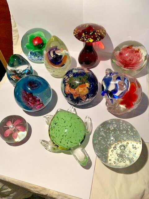 Beautiful Lot of 11 Unique Art Glass Paperweights Multicolor , Great ...