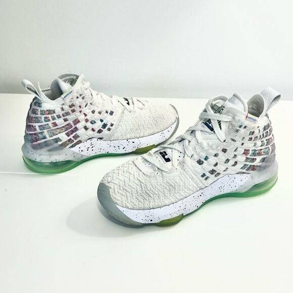 Size 4 (GS) - Nike LeBron 17 Mid Air Command Force for sale online | eBay