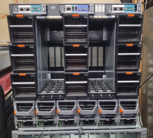 Dell PowerEdge M1000E 16x Slot Blade Server w/ 9x Fans 6x Power Supply ...