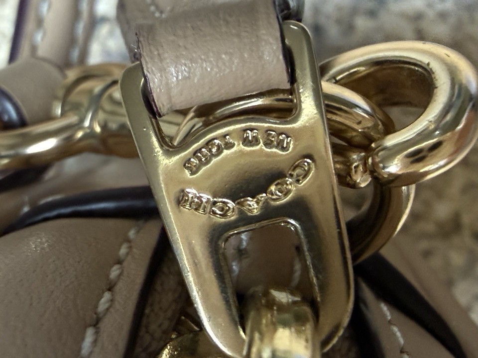 COACH Signature Jacquard Leather Ivy Logo Crossbody Purse/Handbag 7"x4 ...