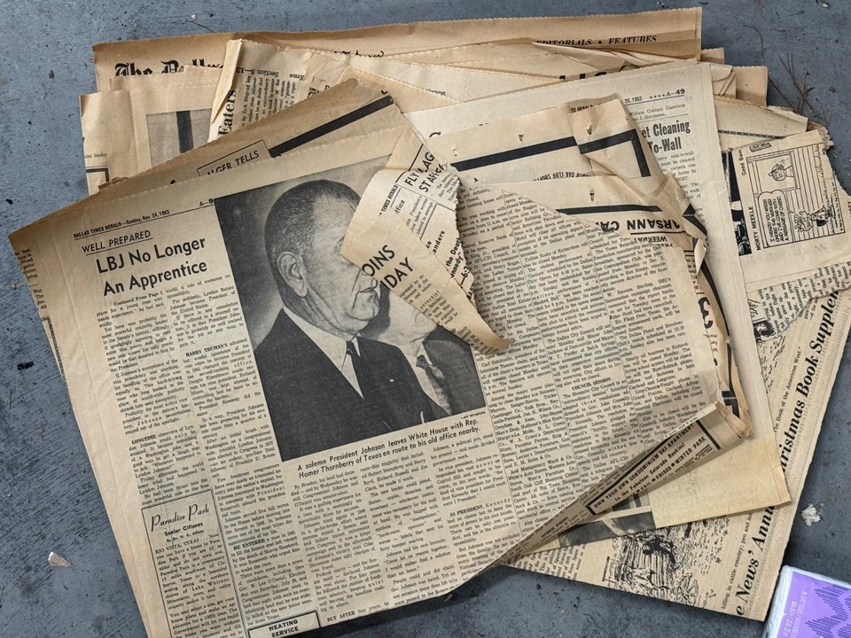 Lot - Kennedy Assassination Original Dallas Newspapers from November 22 ...