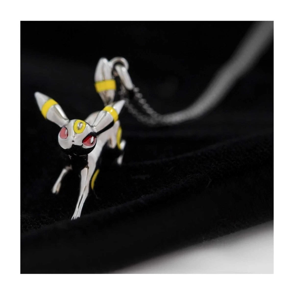 Pokémon Center × RockLove: Umbreon Pendant Necklace .925 Silver ...