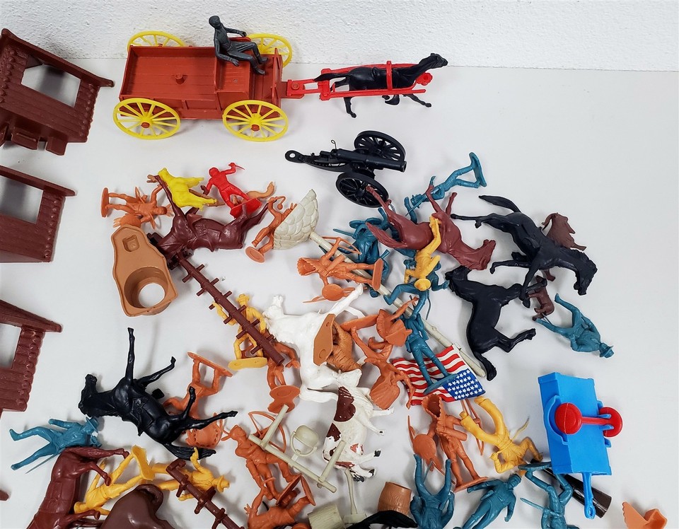 H-292 VINTAGE 1968 MARX FORT APACHE CARRY-ALL ACTION PLAYSET WITH ...