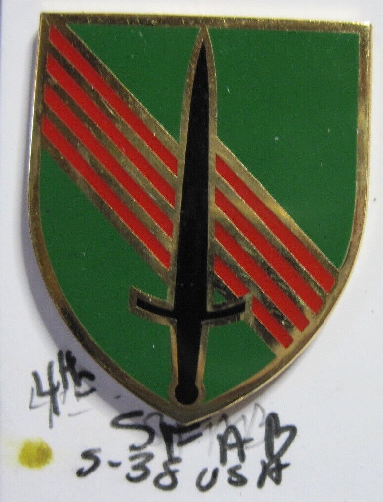 Army crest DUI DI cb 4th Security Force Assistance Brigade SFAB S-38 ...