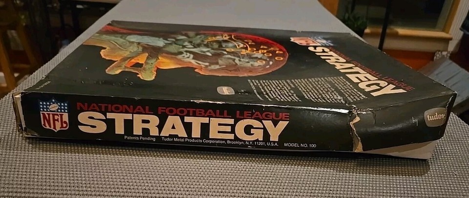1970 Vintage NFL National Football League Strategy Game Tudor COMPLETE ...