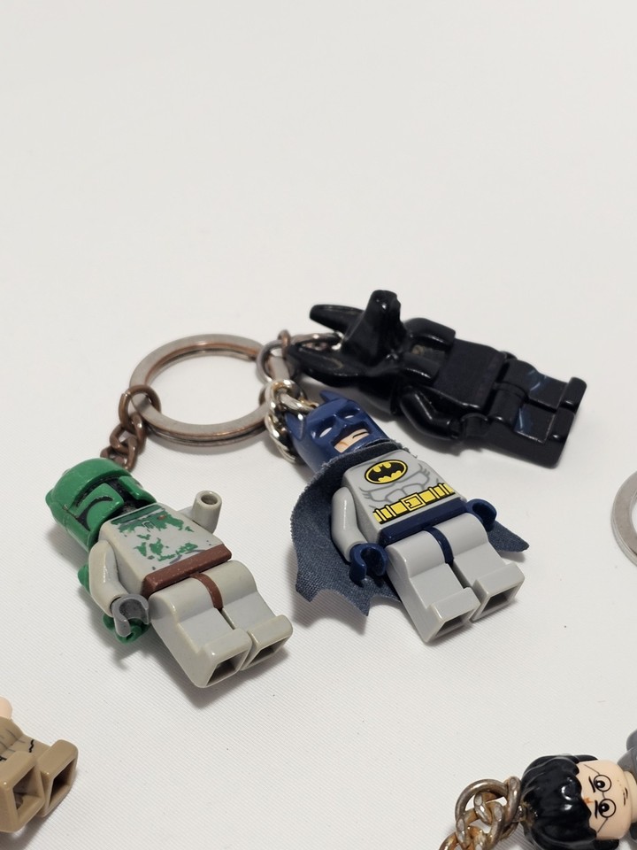 LEGO Looney Tunes Batman Batwoman Taz Star Wars Minifigure Keychains ...
