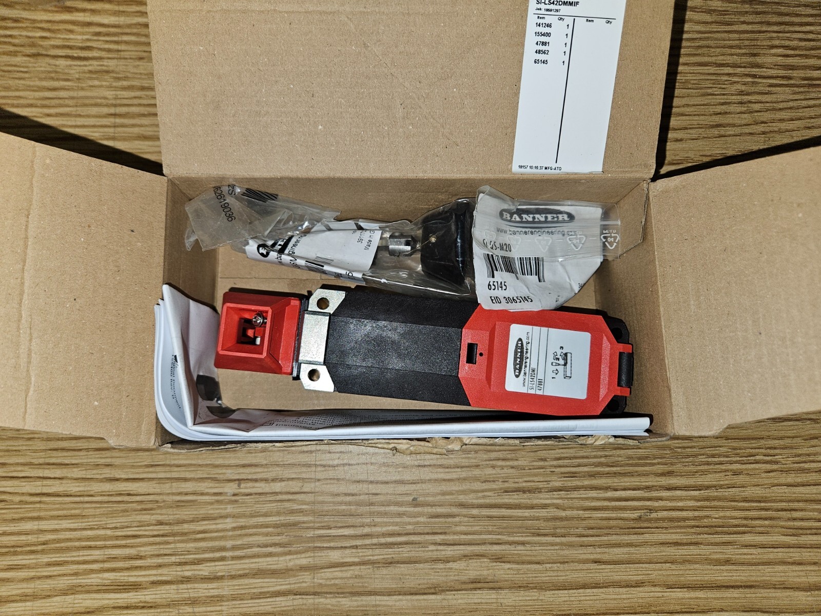 Banner Locking Guard Safety Switch 61416 Si-ls42dmmif Ls42dmmif 24v for ...