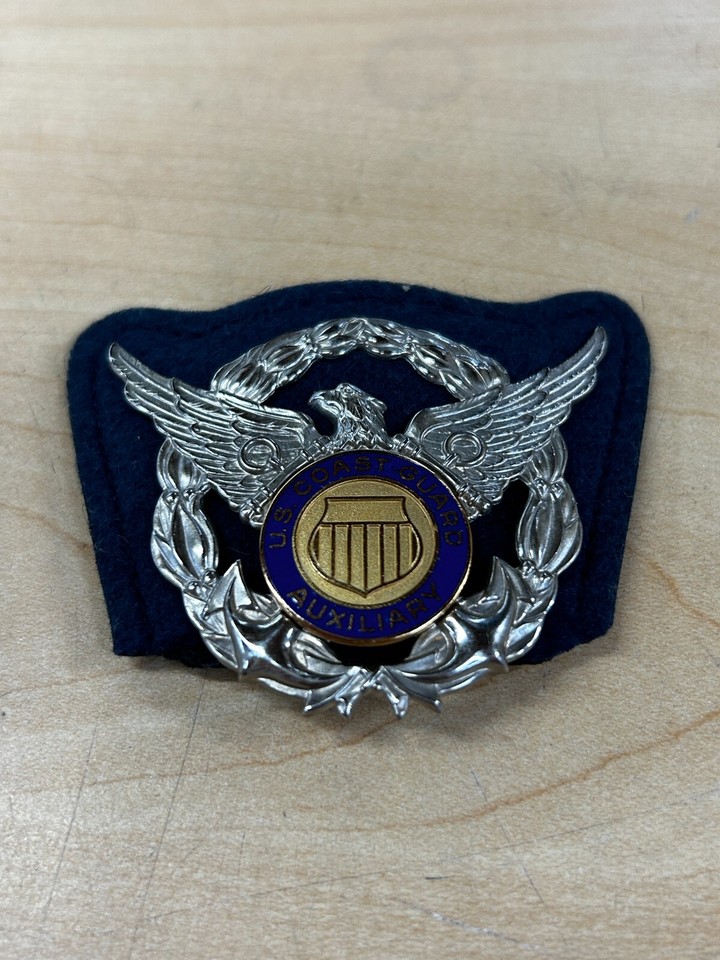 U.S. Coast Guard Auxiliary Cap Device Pin/Badge | eBay