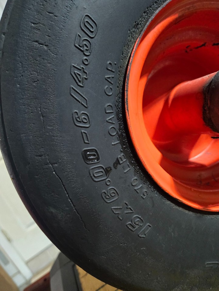 Kubota Front Wheel Caster ZG327 ZG332 ZP330 K3281-18122 | eBay