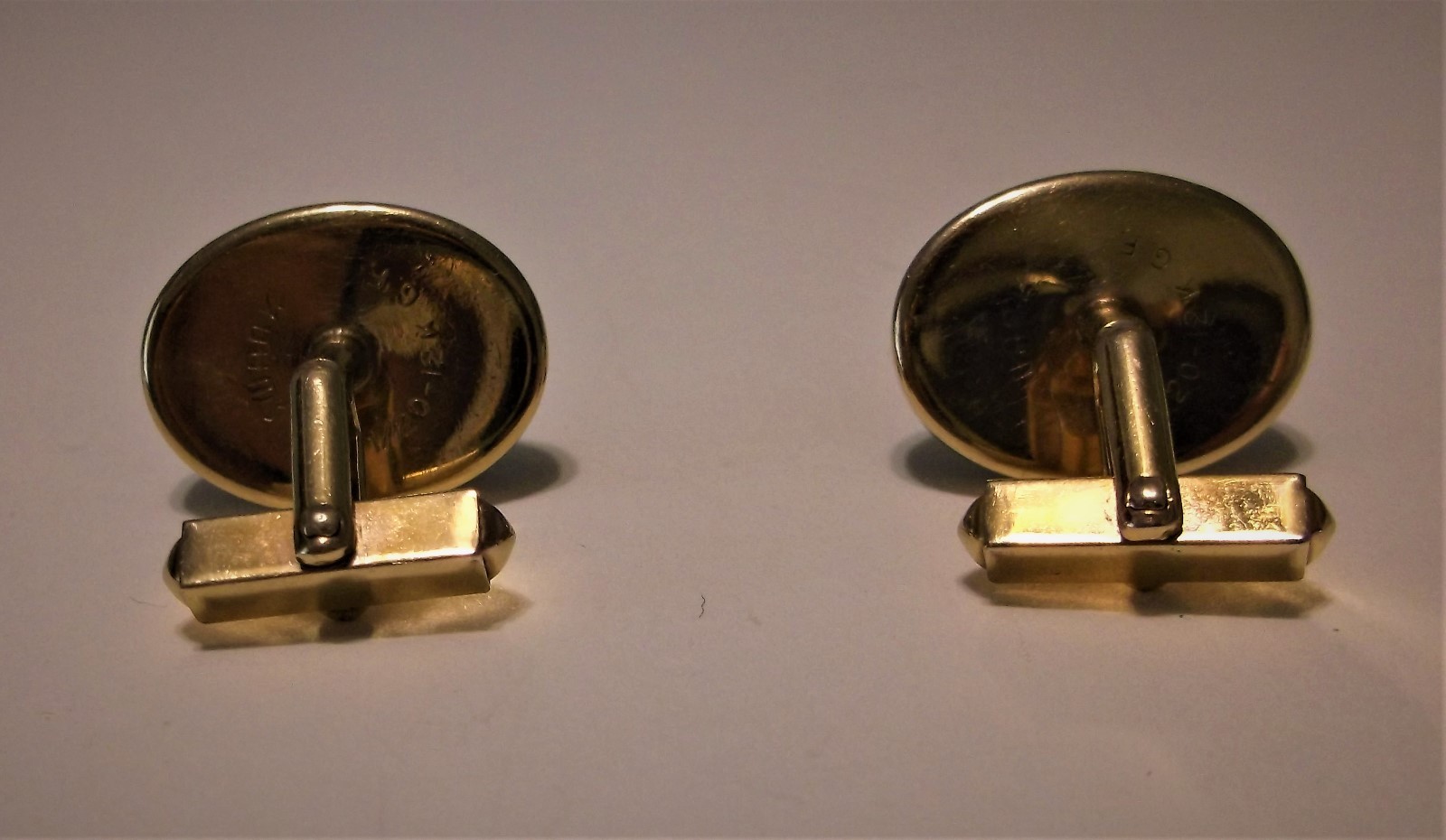 VINTAGE 1/20-12 K G. F. SWANK OVAL DARK RUBY RED LUCITE ACRYLIC ...