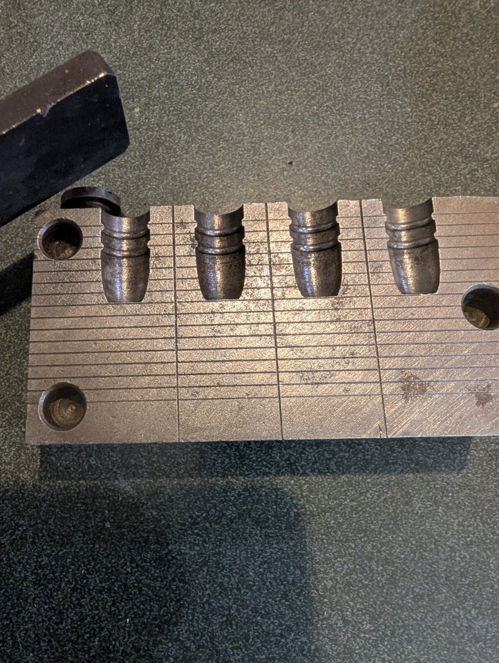 Lyman 3118 311008 4 Cavity Bullet Mold Lead Bullet Casting Mould | eBay