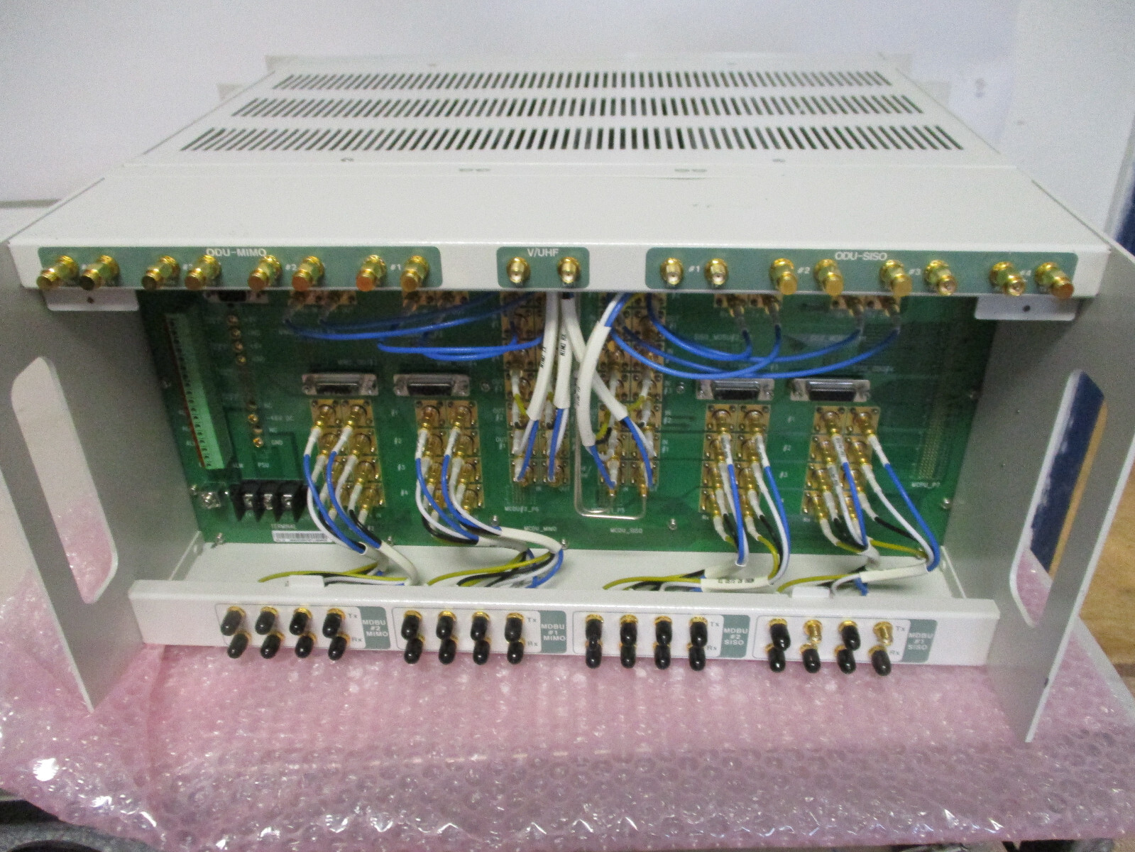 Solid Technologies single carrier das sc-biu chassis w/ modules 1900P +850C 700 | eBay