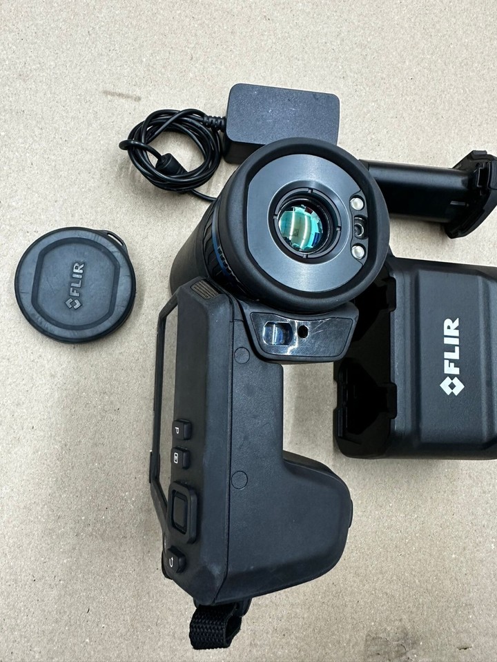 FLIR T530 Professional Thermal Imaging Camera With 2 Battery & Charger ...