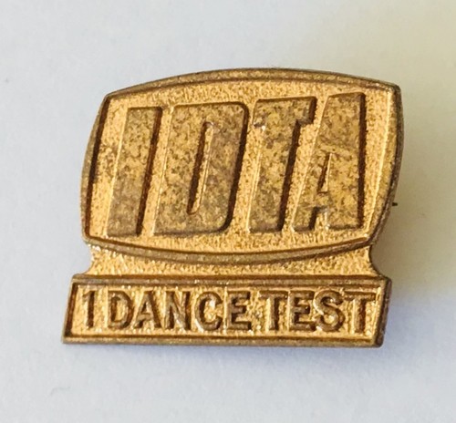 IDTA International Dance Association Test Award Club Badge Pin Rare ...