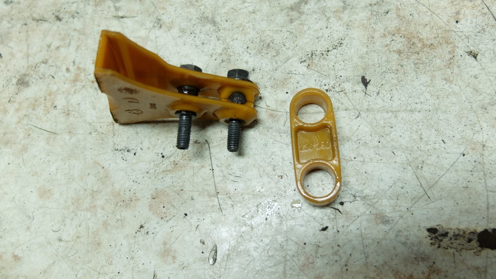 10 Can-Am Spyder RT Roadster cam timing chain guard guides sliders | eBay