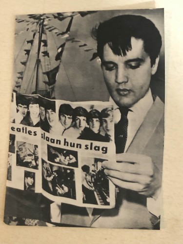 Elvis Presley Vintage Candid Photo Picture Elvis Reading Magazine Kodak ...