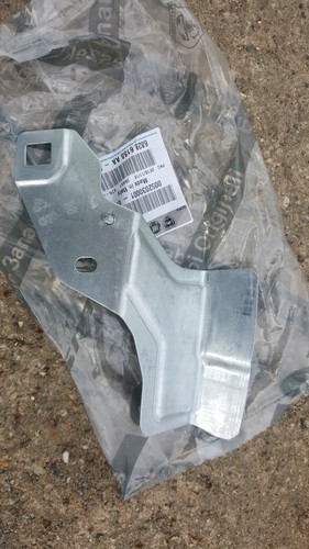 Fiat Front Left Wing Bracket 52030001 New | eBay