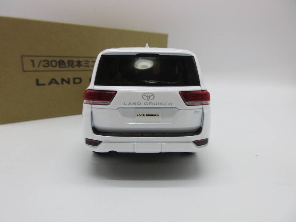 1/30 New Land Cruiser 300 Land Cruiser Mini Car Precious White Pearl | eBay