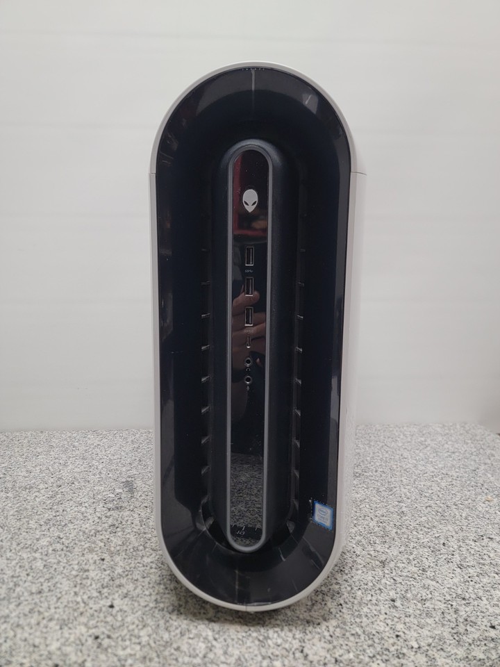 Alienware Aurora R9, 1TB HDD, 16GB RAM, i7-9700, GeForce RTX 2080 Super ...