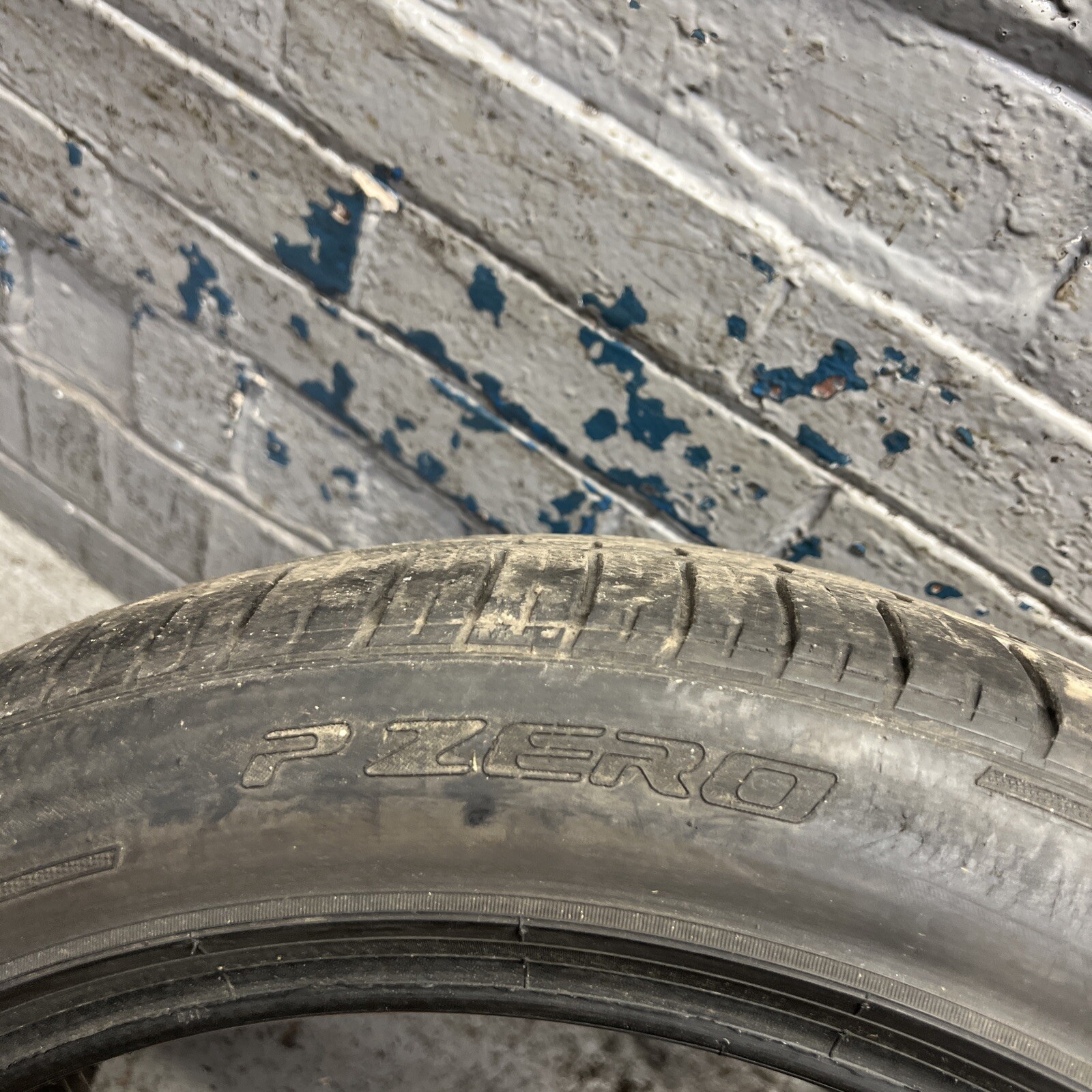295 40 R20 110Y PIRELLI PZERO ROSSO Tread 6.1mm(C3369) Pressure’s ...
