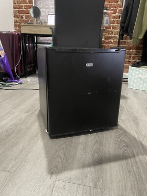 Sunbeam 1.7 cu ft Mini Refrigerator - Black REFSB17B | eBay